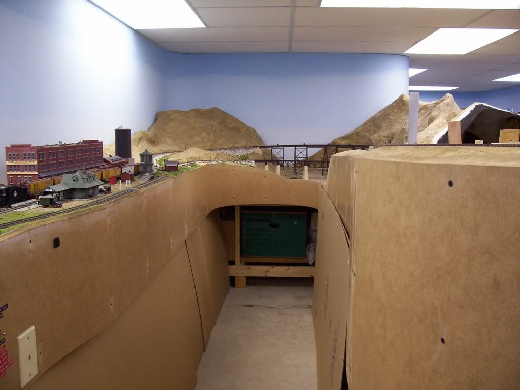 Bottom edge of the fascia; keep it level vs following the track grade - Layouts and layout ...